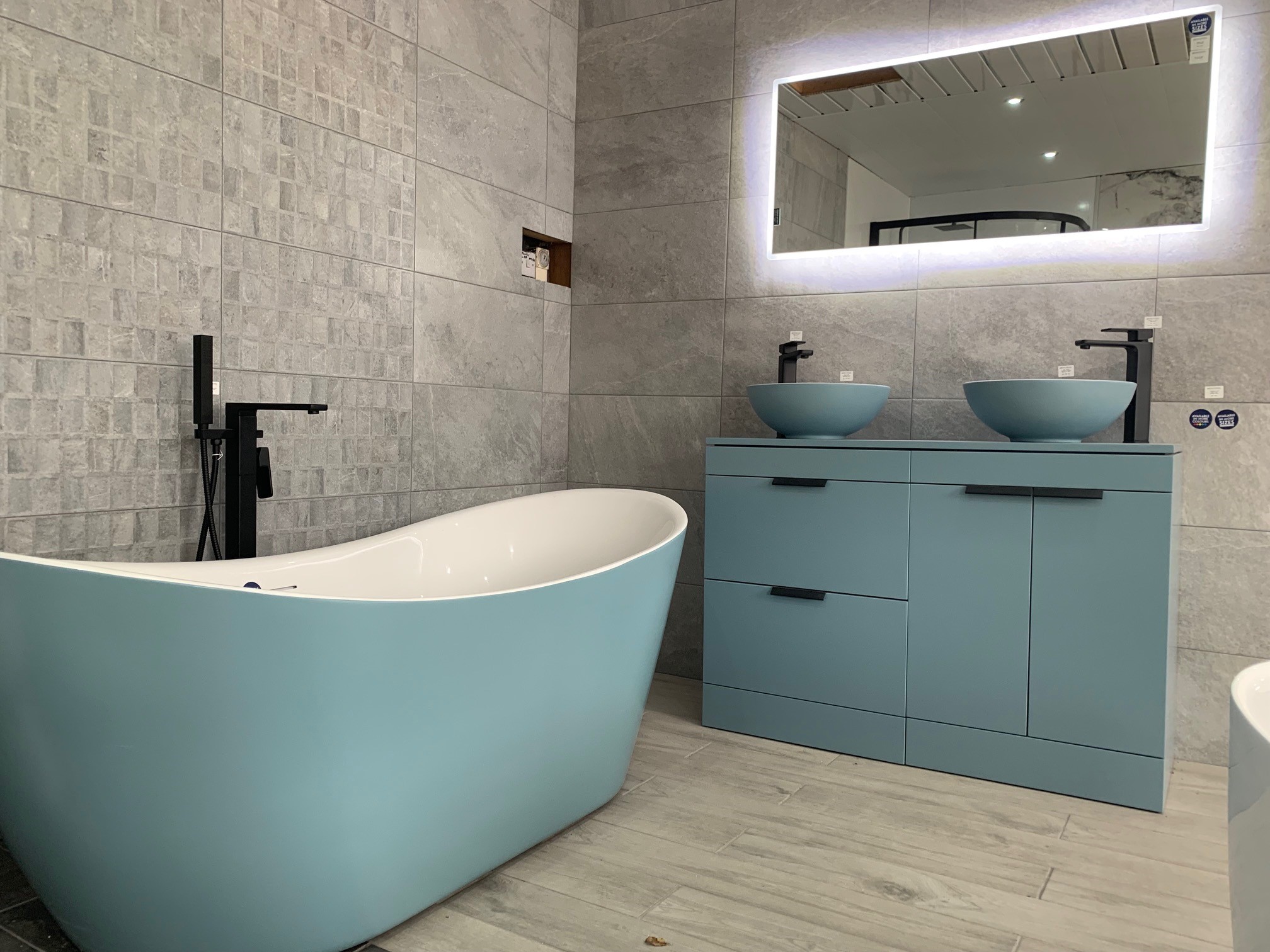 Contemporary Wall Tiles | Choosing Tiles | Warrington