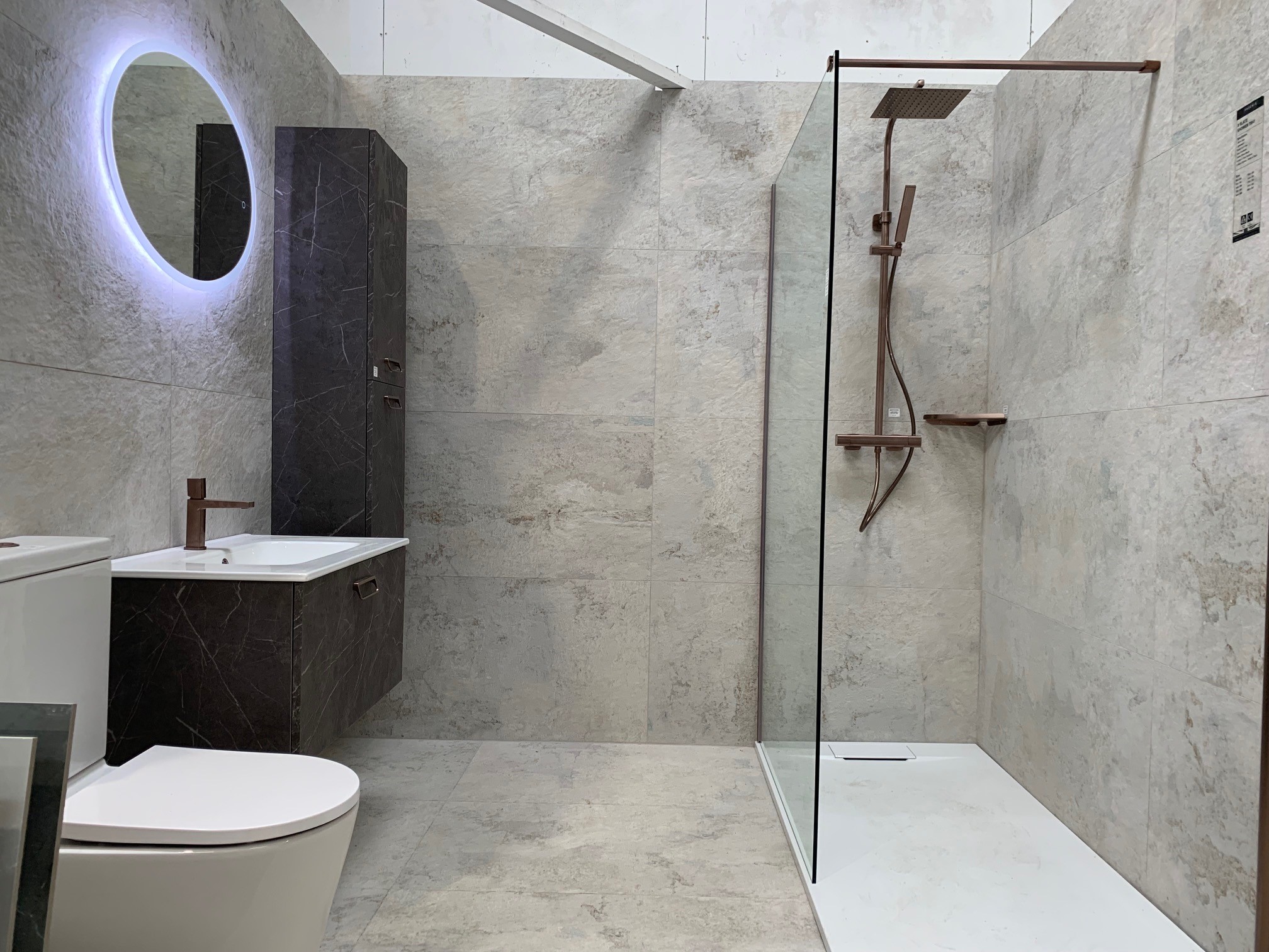 Luxury Walk-In Shower | Bathroom Showers Leigh | Floor Tiles